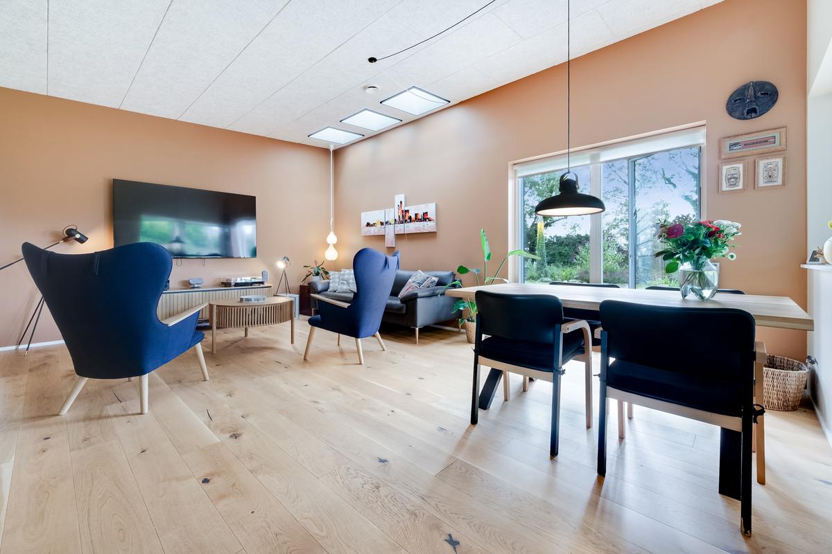 541W5322 Hessum Bygade 55 - MODERNE VILLA FRA 2022 MED ORANGERI, SØ OG ...