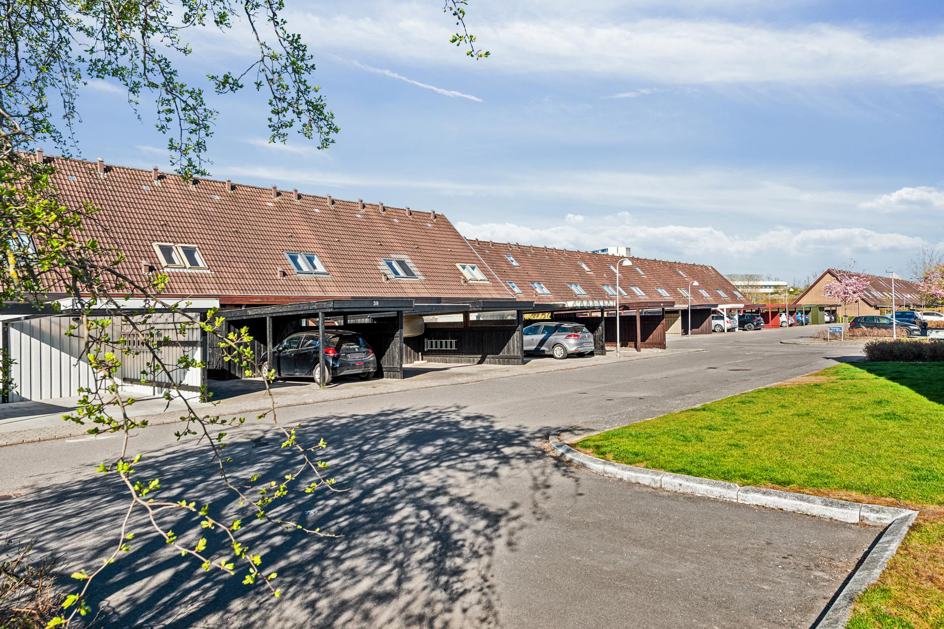 135-0525 Stærebo 41 - Fantastisk flot og indflytningsklar rækkehus, på ...