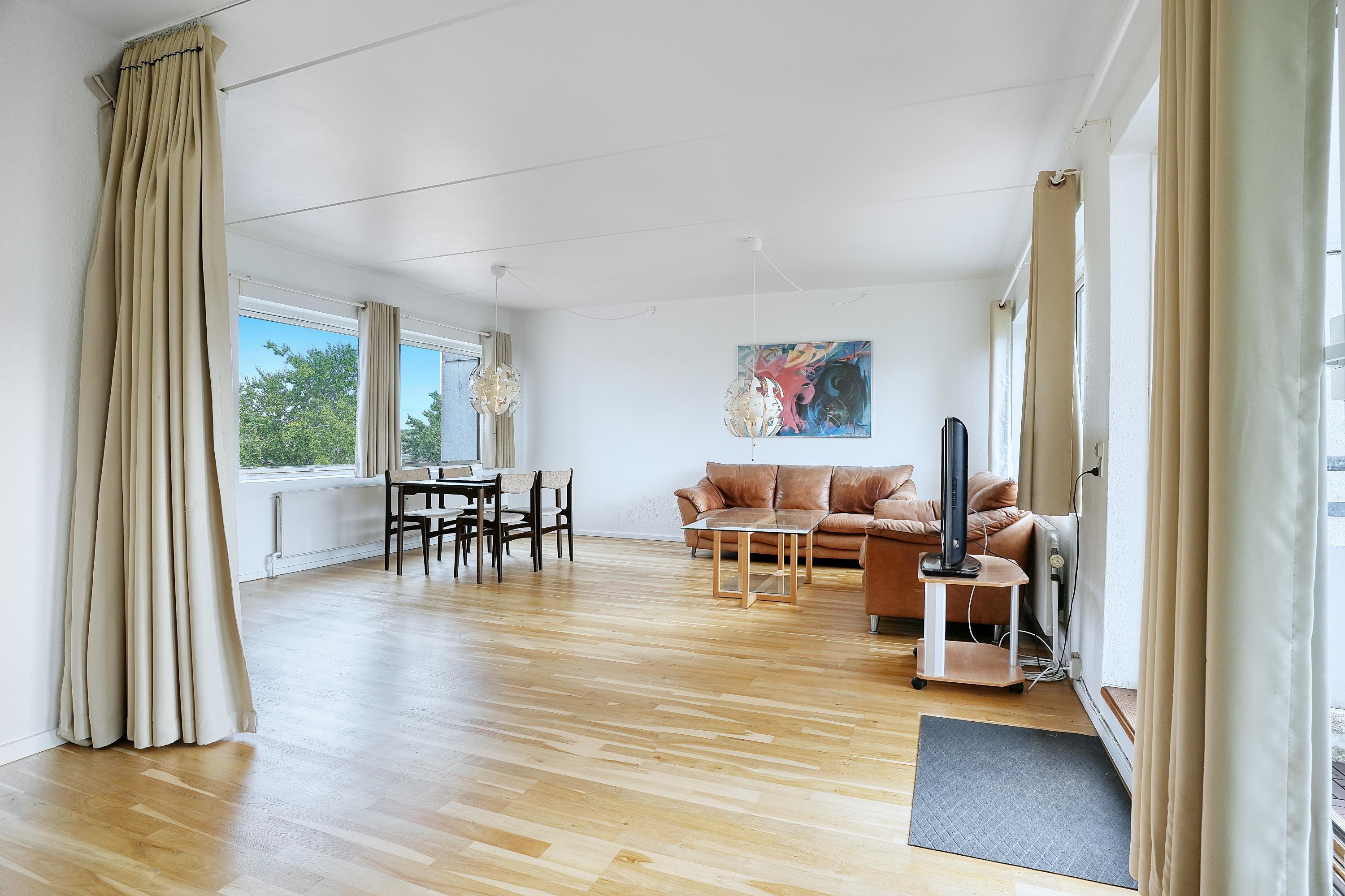 340-2231 Holmegårdsparken 22, 2. th. - Stor og lys 1-værelses lejlighed ...