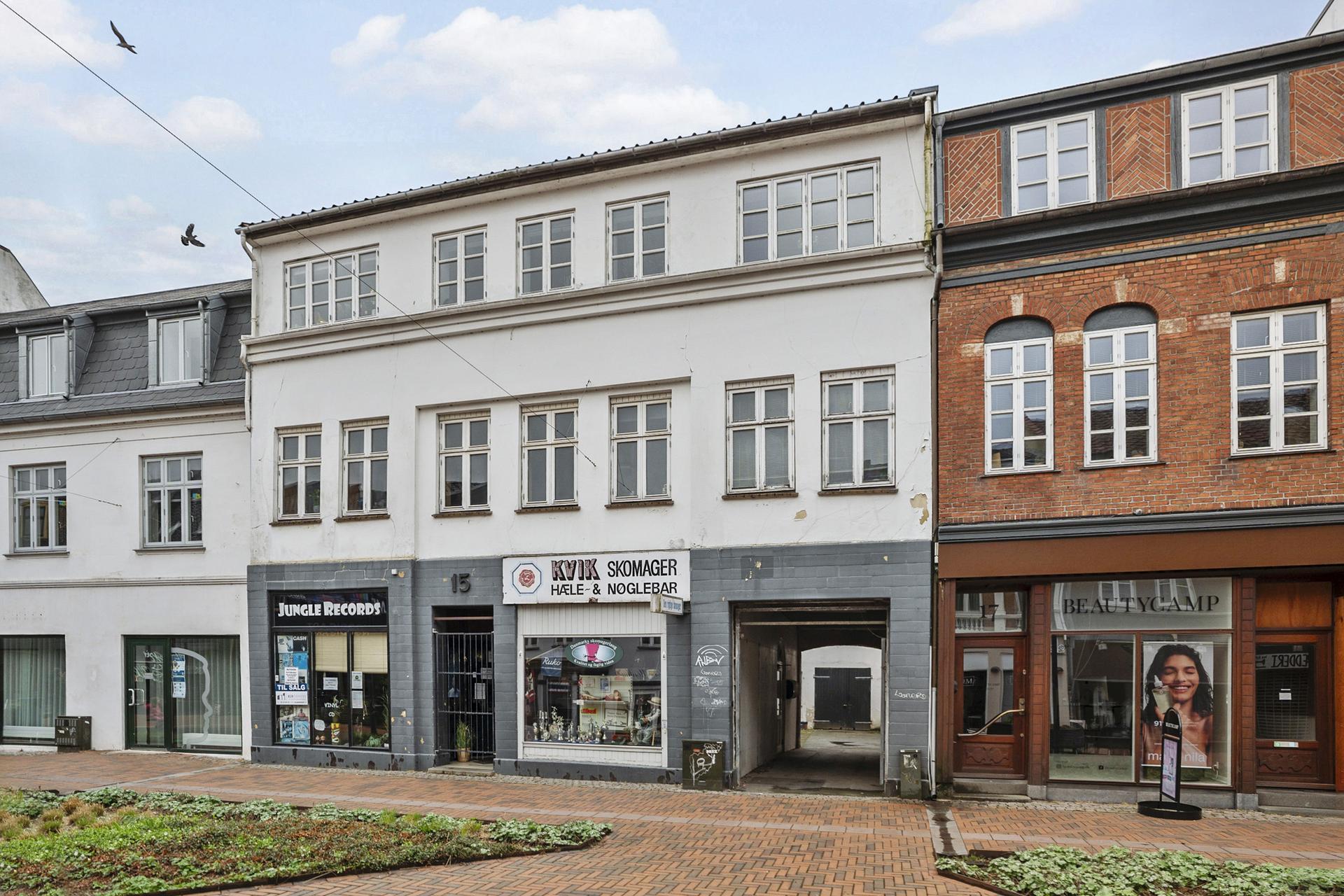 702-0315 Søndergade 15C, 2. - Charmerende ejerlejlighed i hjertet af ...